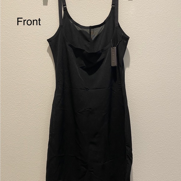 SKIMS | Intimates & Sleepwear | Skims Sculpt Sheer Slip | Poshmark